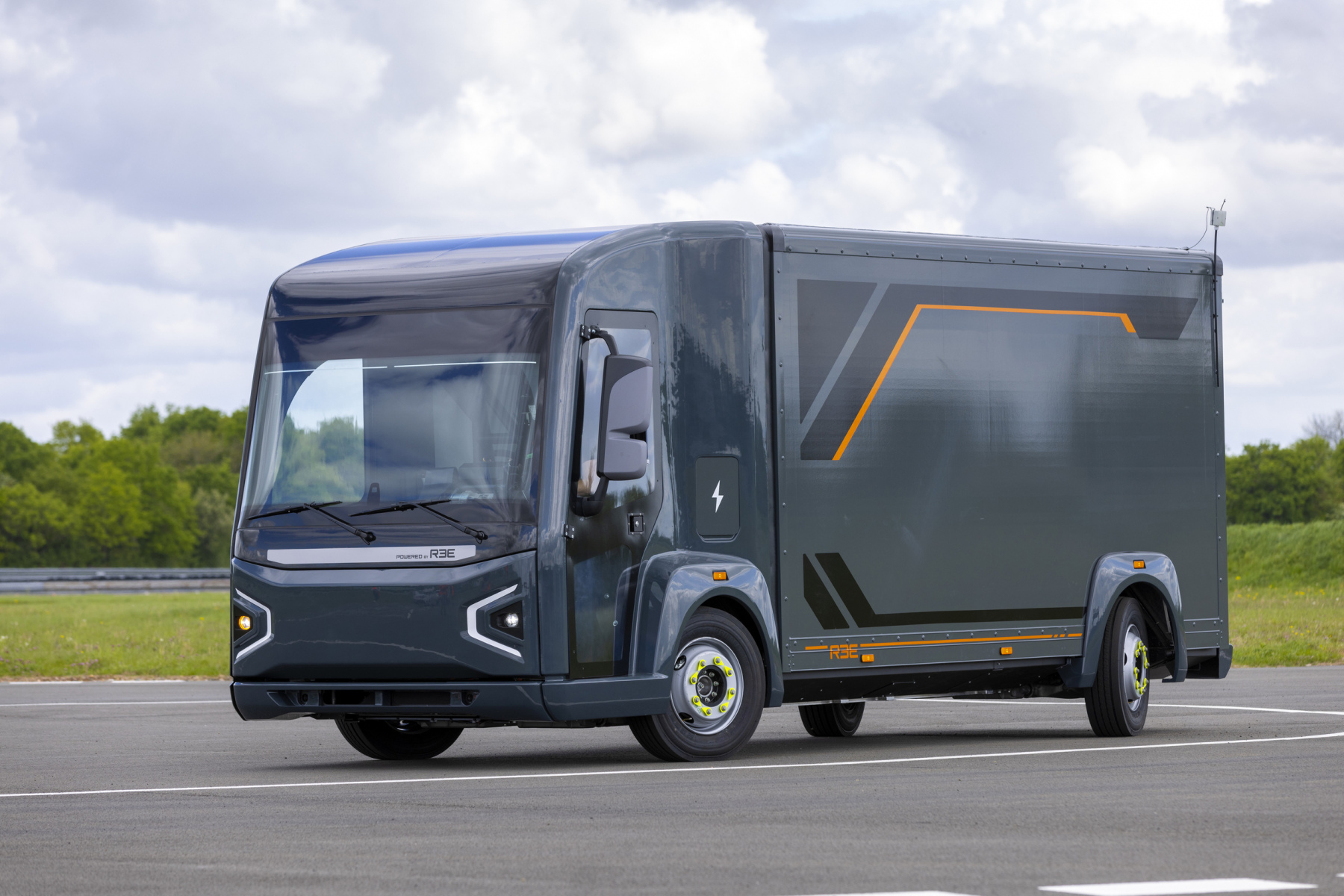 REE Automotive Unveils P7-C Chassis Cab, a New Addition to its P7 ...